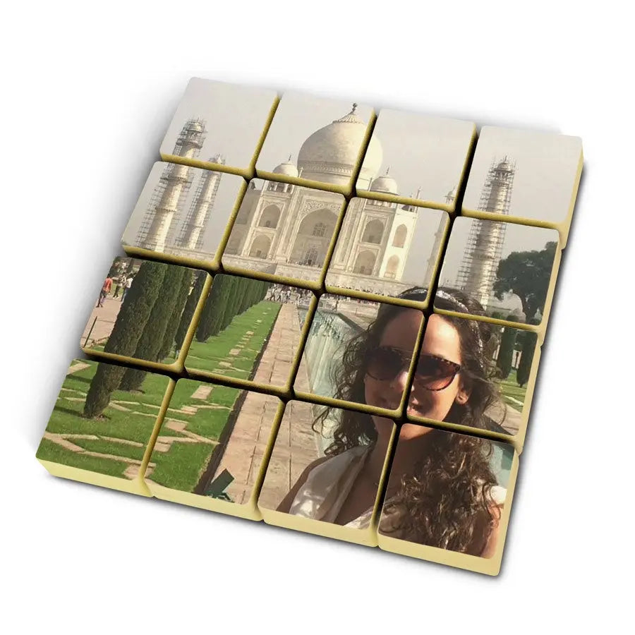Photo on chocolate pralines - set of 16 - Flora Queen